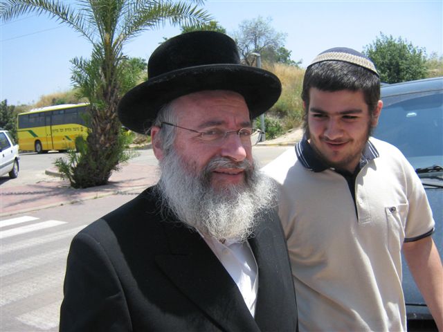 Yeshivat Sha'alvim - Photo Galleries - Rav Asher Weiss Visit